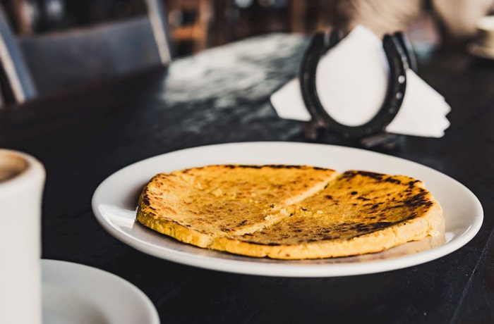 Receta de arepa santandereana: ¿Cómo preparar esta delicia tradicional de Colombia? - Recetas de Pan