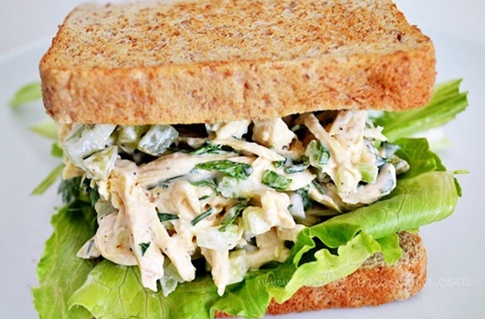 Sándwich de pollo desmenuzado: Receta fácil, saludable y llena de sabor ...